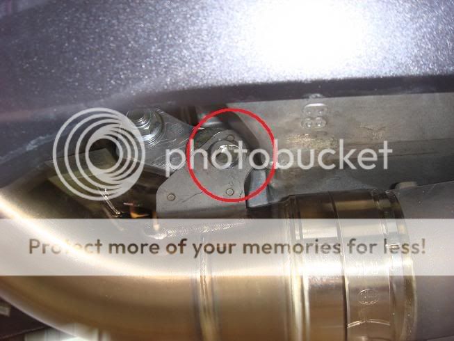 07-08 R1 - Help needed to install Akrapovic Y-Pipe | Yamaha R1 Forum ...